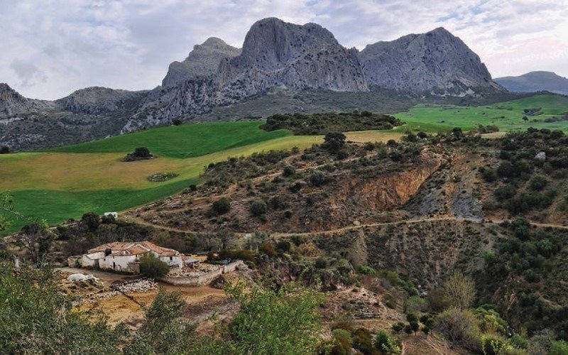Cuevas rupestres del Cortijo de Auta – APTA – Axarquía Costa del Sol